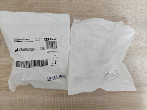 Lot of (2) x F&P Eson 2 Seal Cushion 400ESN215, Size Medium - New ...