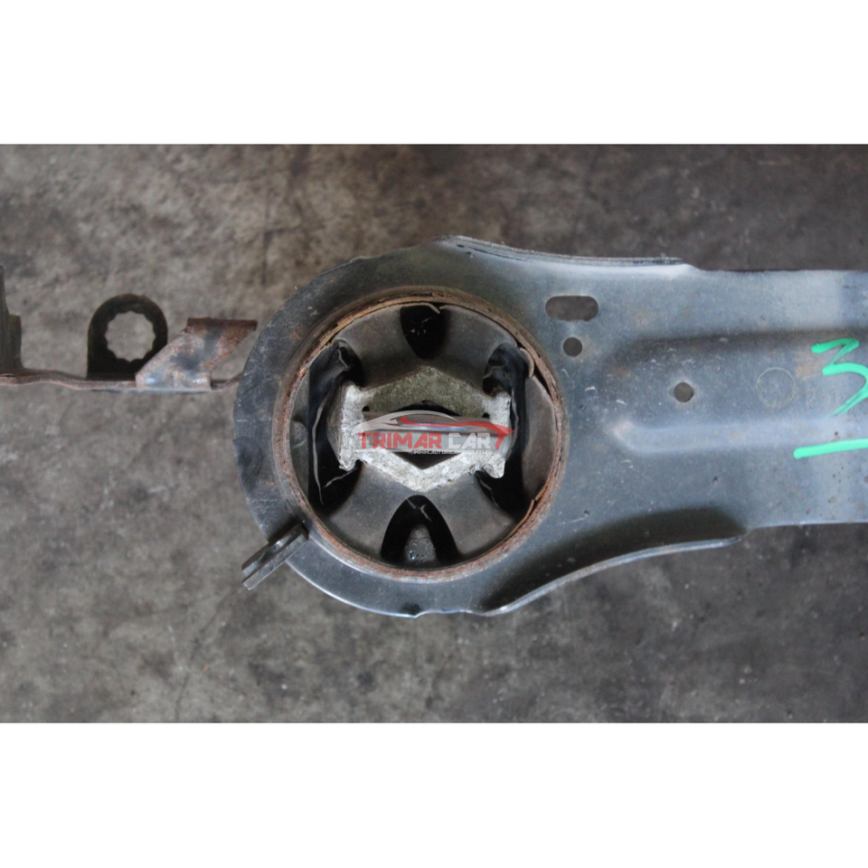 31476185 31329968 FUSELLO MONTANTE POSTERIORE DX DESTRO VOLVO S60 2 II ...