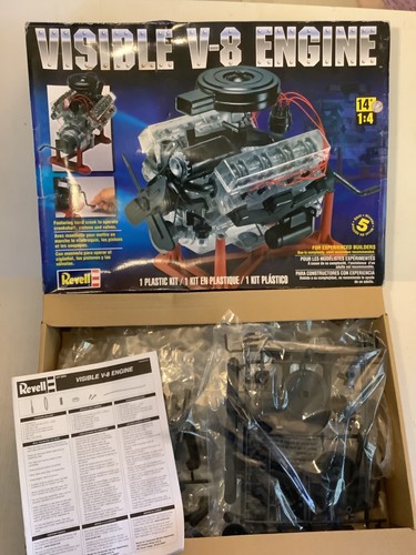 Revell Visible V-8 Engine 1/4 Scale With Moving Pistons And Crank Model ...