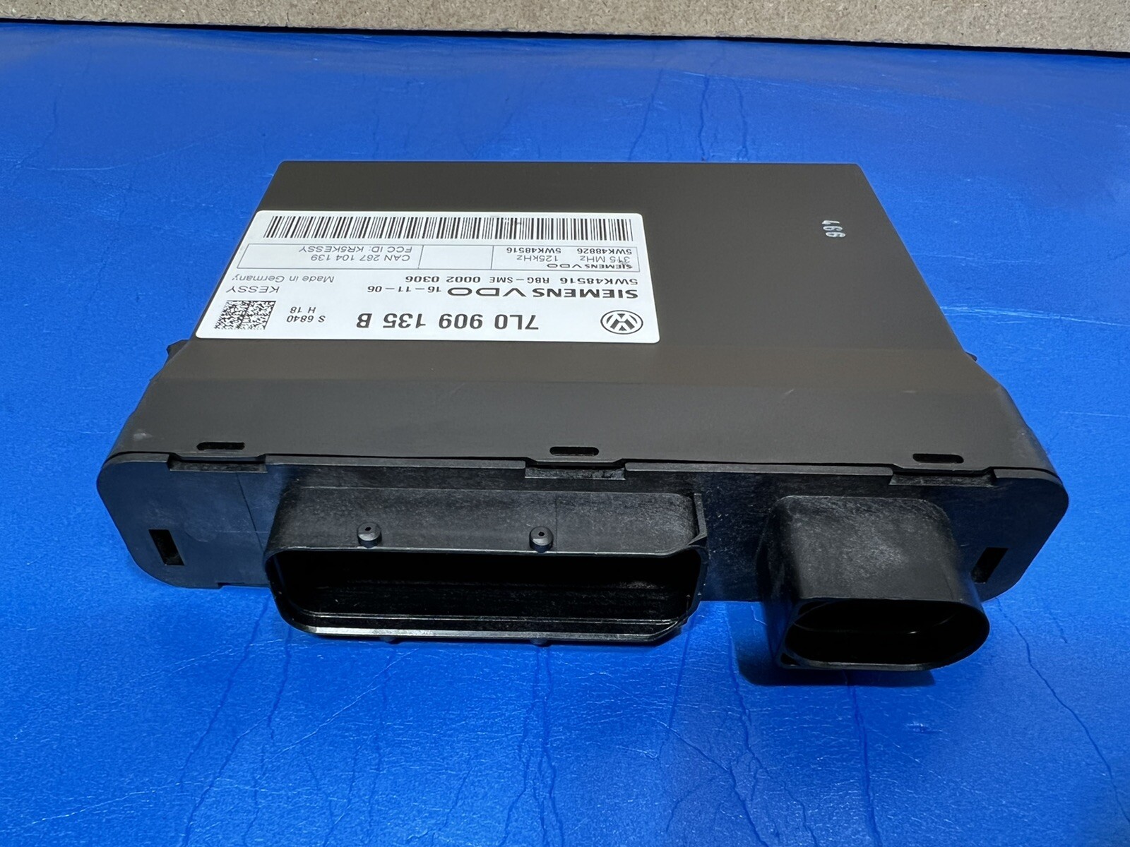 2004-2010 VW TOUAREG - Keyless Entry / Kessy Control Module 7L0909135B ...