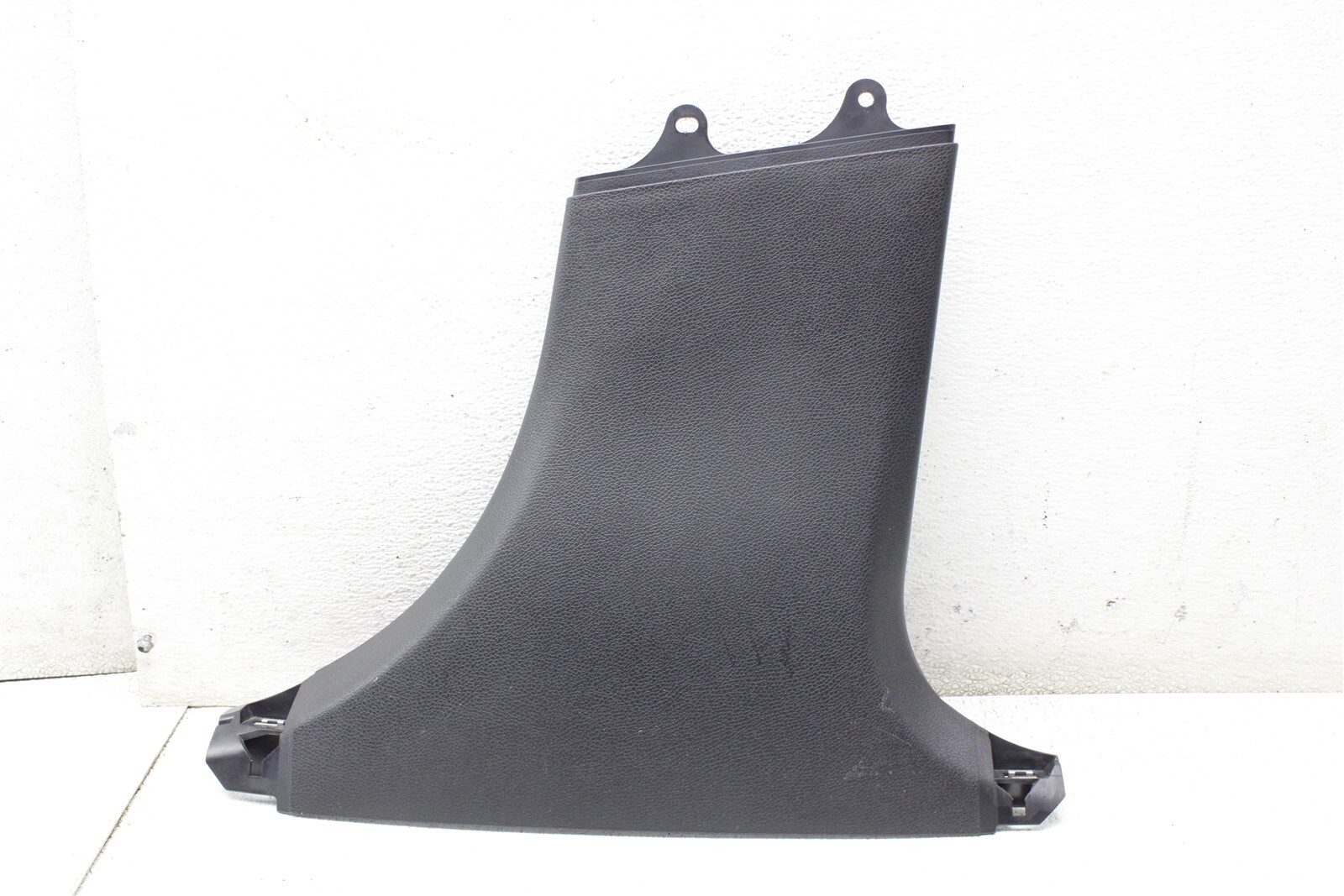 2017 Mercedes-Benz C63 AMG Right Side Lower B Pillar Trim Cover Panel ...