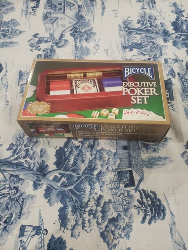 Bicycle Executive Poker Set Wood Box Glass Top Cards Chips & Dice Read ...