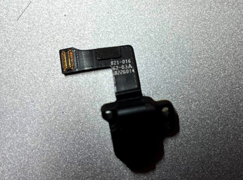 Genuine MacBook Pro 13" A1989 2018 2019 Audio jack board with screws ...