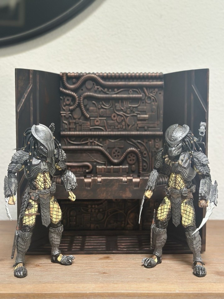 Custom Predator II Trophy Wall for Neca Predators Figure Scale Diorama ...