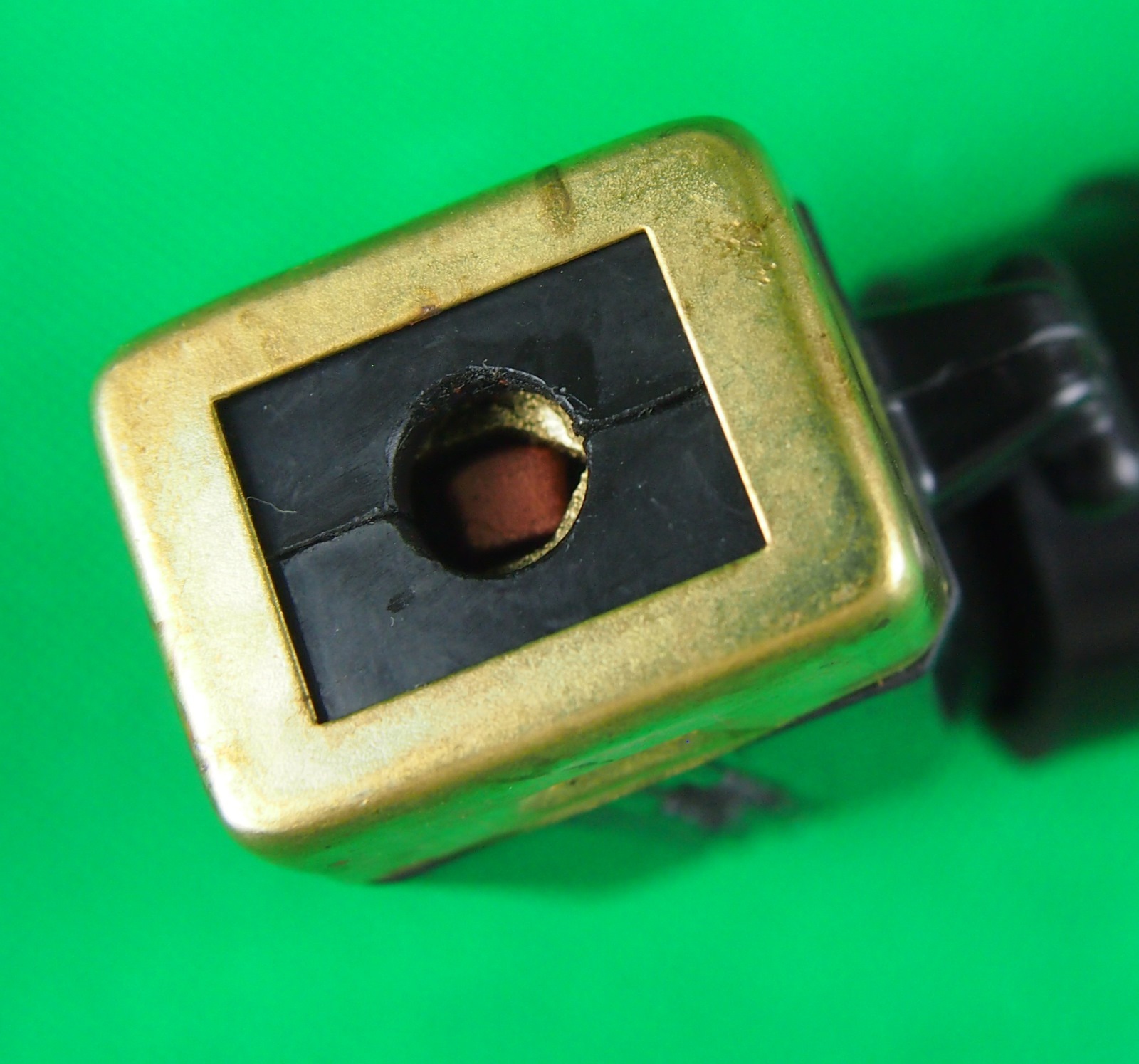 Electrode Holder 600A Twist-Lock Electrode Holder 600A Twist-Lock ...