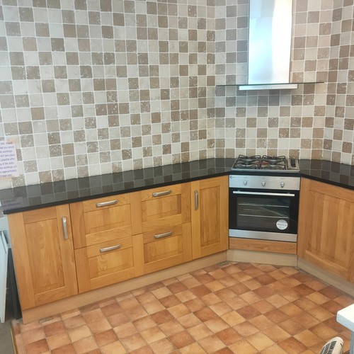 ex display crown kitchen solid oak unit - black spectled granite w/tops ...