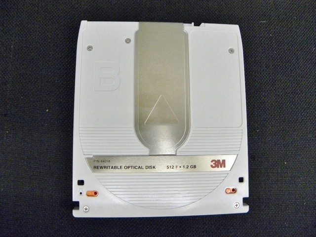 New NOS Lot of 31 3M Rewritable Optical Disk p/n 44018 512F 1.2GB MINT ...