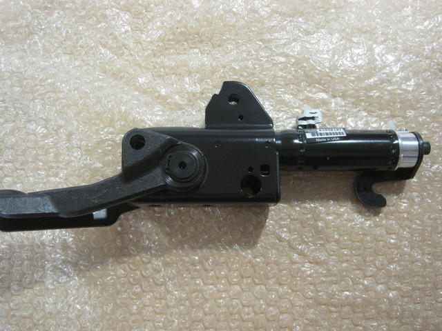 Genuine BMW Z4 Convertible Folding Top Hinge Right Passenger ...