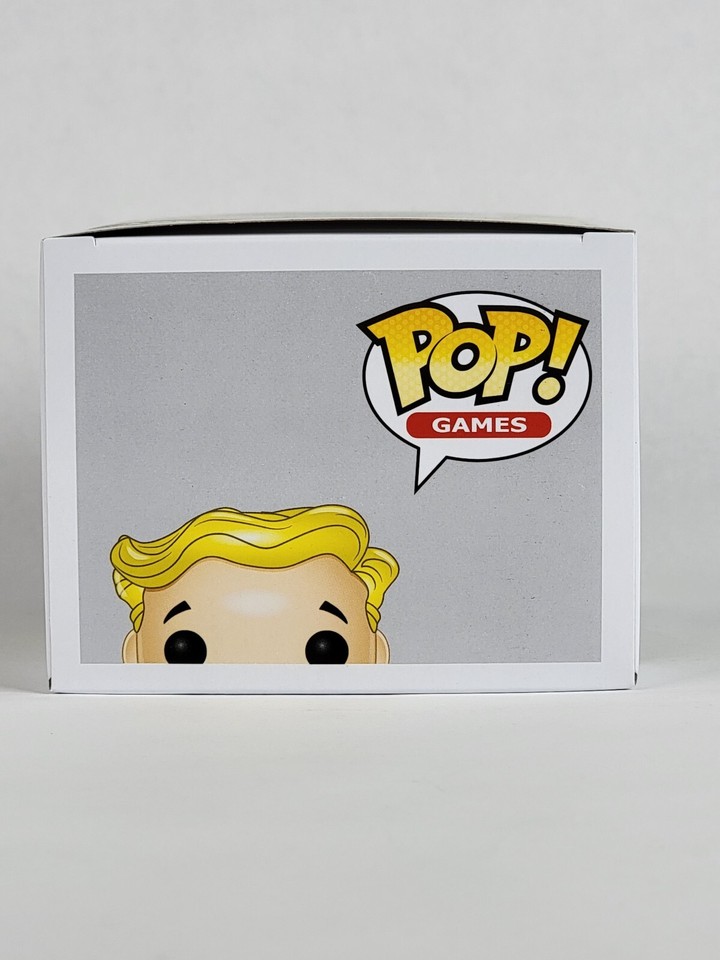 Fallout Funko Pop VAULT BOY MEDIC PERK 101 Hot Topic Exclusive NEW w ...