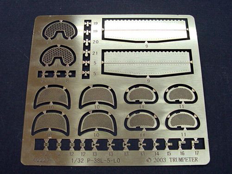 Trumpeter 02227 1/32 Lockheed P-38L-5-LO lightning Plastic model kit ...