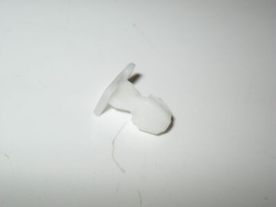 Mercedes R170 C208 W202 Body Trim Clip Clamp Plug A0099883978 | eBay