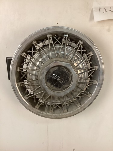 One genuine 1978 1979 Lincoln Versailles 14 inch wire spoke hubcap ...