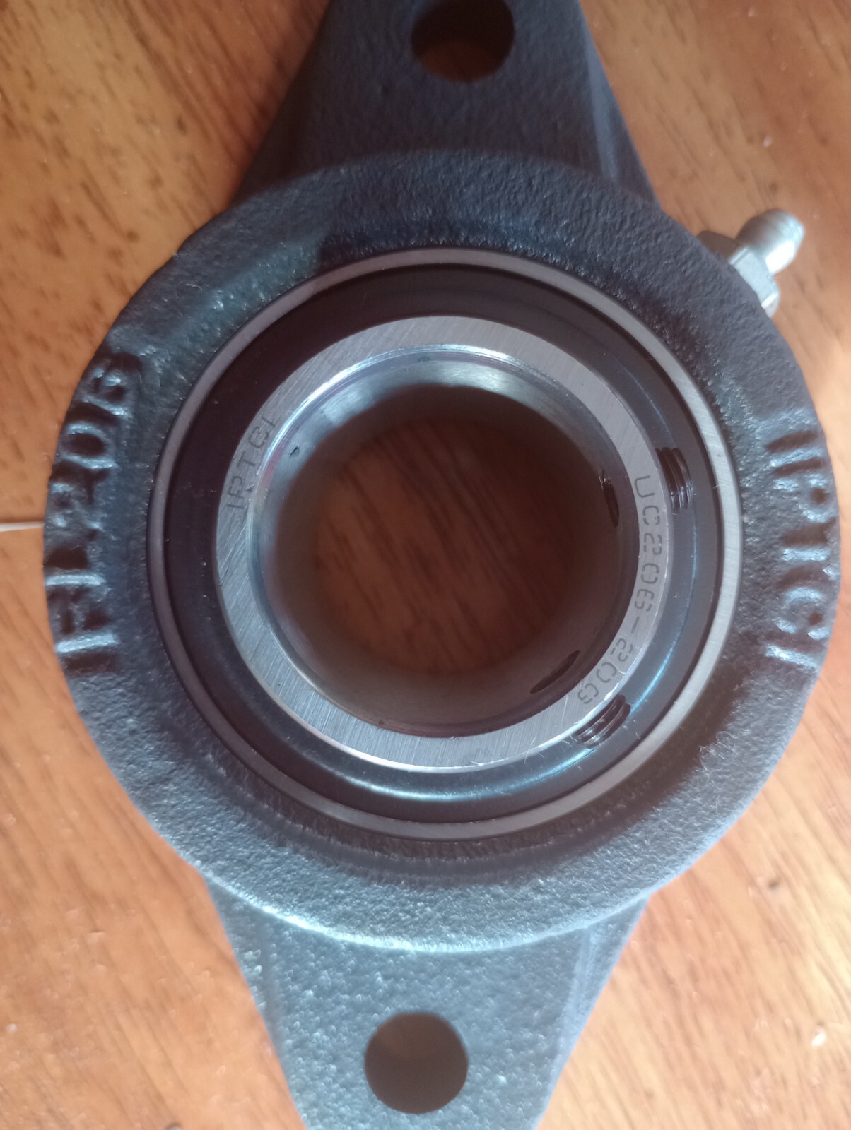 IPTCI FL206 Flange Mounted Bearing Lots of 2 for sale online | eBay