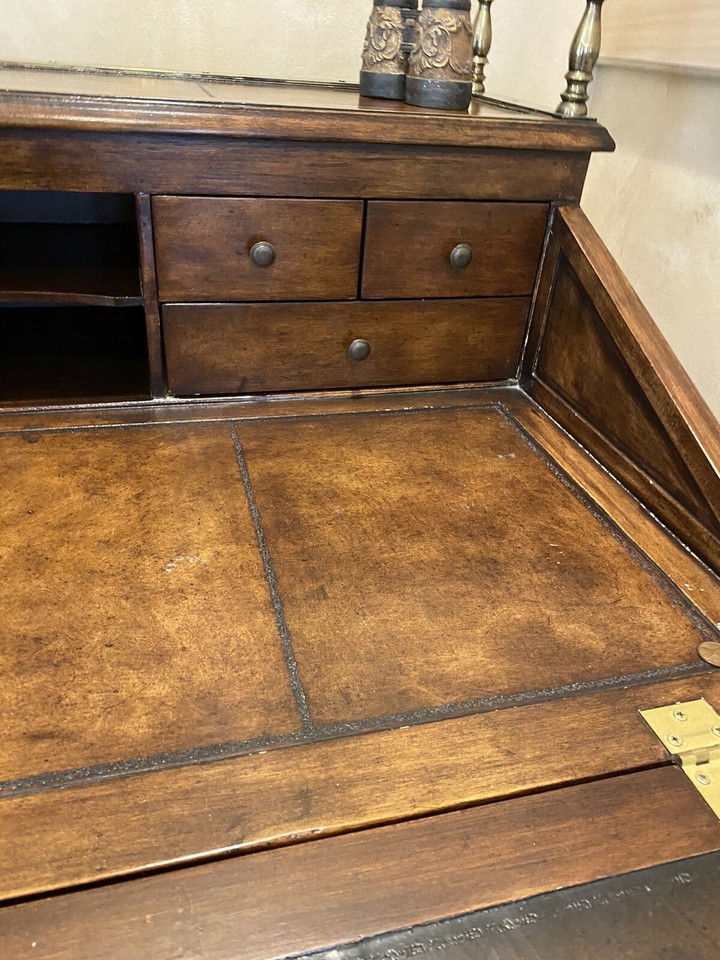 Very Rare Thomasville Hemingway Vintage Writing Desk And Chair Stool ...