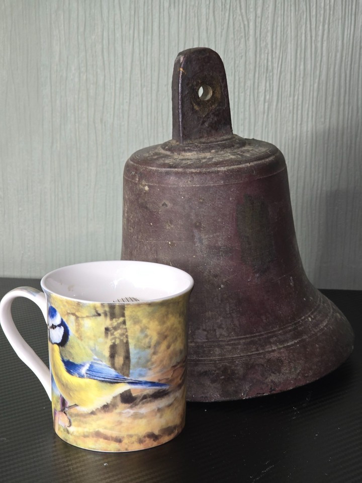 Antique 18th Century Bronze / Brass Bell with Blacksmith made Clanger ...