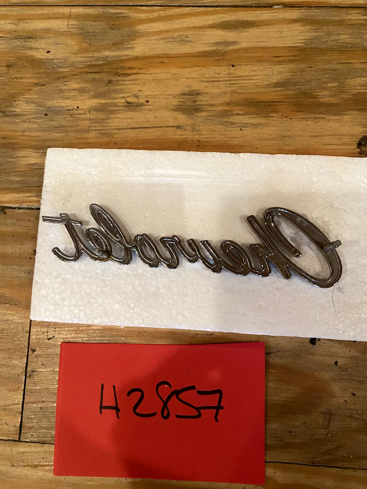 VTG GM CHEVROLET SCRIPT 6" METAL CHROME EMBLEM BADGE FENDER TRUNK ...