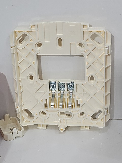 Eaton Wheelock Fire Alerting Strobe Horn - Red (WH-HSR) for sale online ...