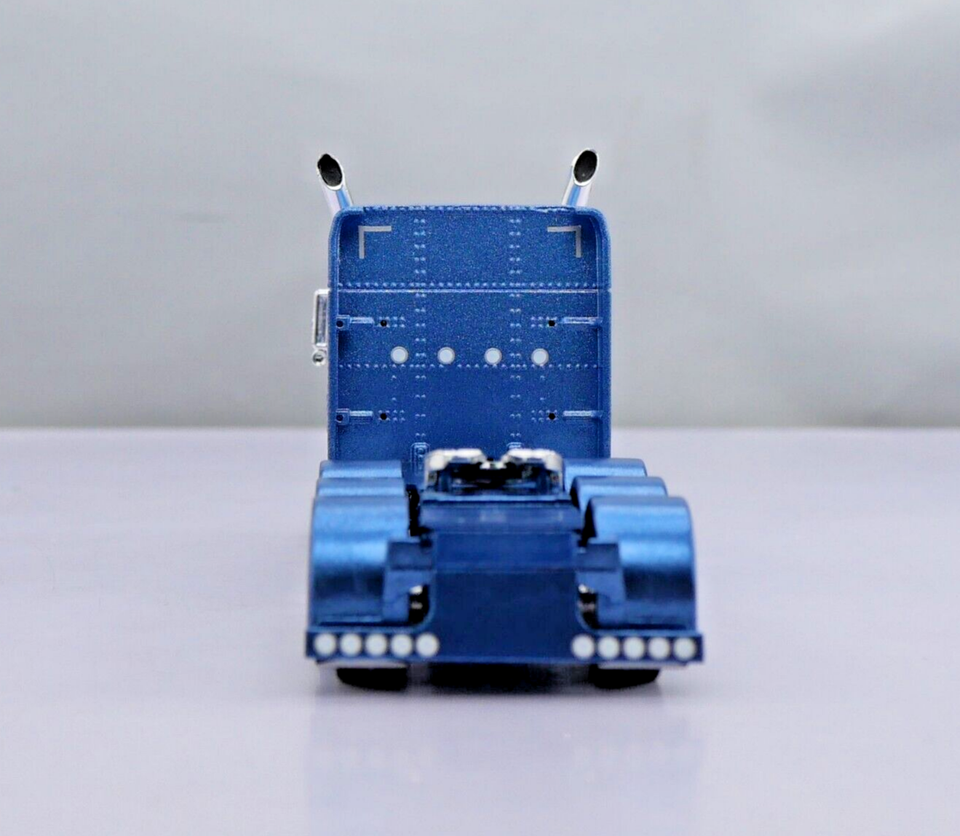 DCP 1/64 Blue Tri-Axle Peterbilt 389 Fontaine Renegade Lowboy Trailer ...