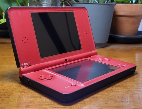Nintendo DSi XL - Mario 25th Anniversary Edition | eBay
