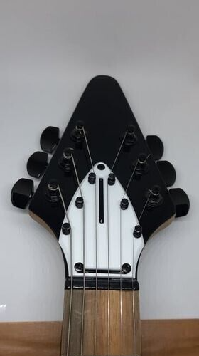 The String Butler V5 Arctic White - For Flying V Models - Official US ...