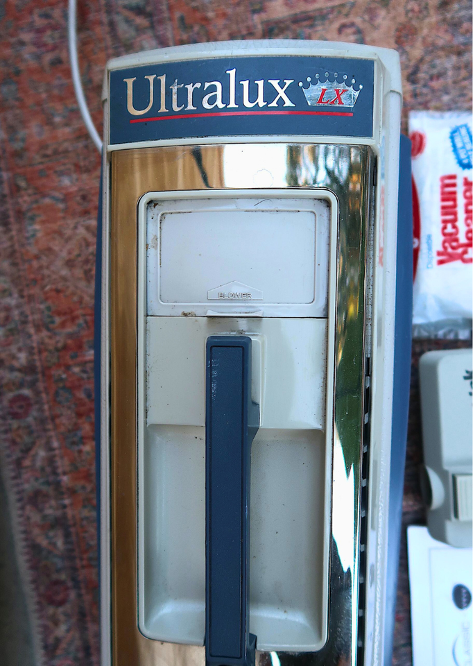 Vintage Electrolux Ultralux LX 1521 Canister Vacuum Cleaner - Works ...