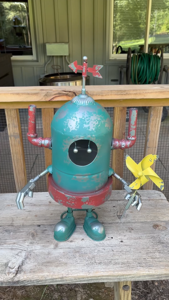 24" Tall Scrapyard Art Metal Space Alien Garden Art Bobble Head ...