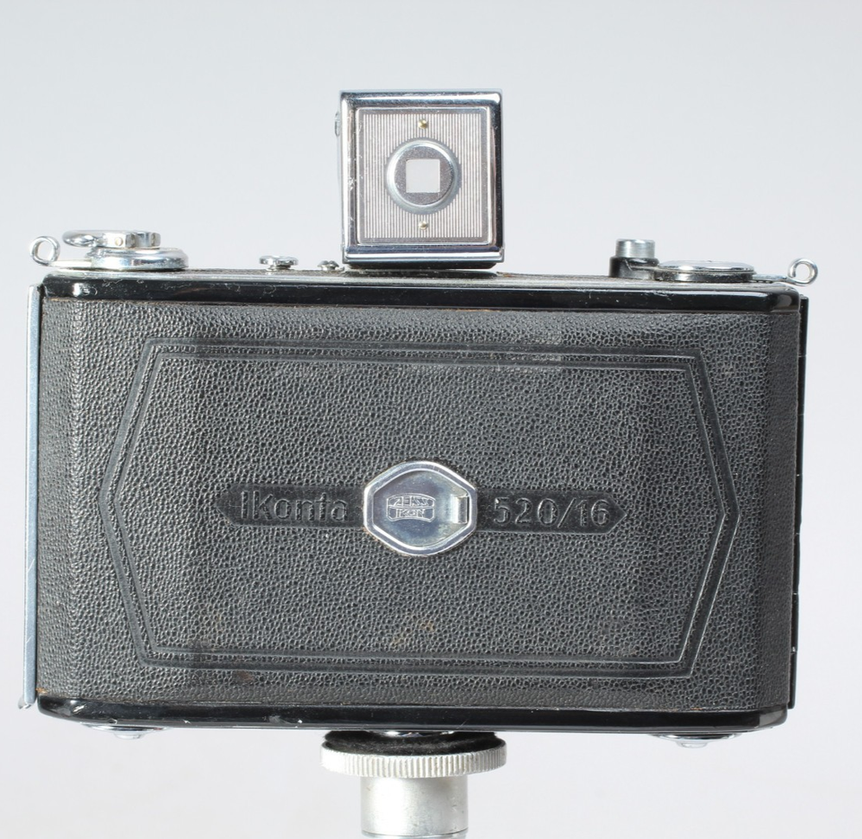 ZEISS IKON IKONTA 520/16 W 7.5CM F/3.5 NOVAR ANASTIGMAT 120 6X6 SHUTTER ...