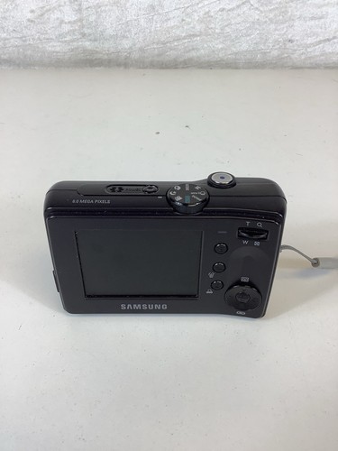 Samsung D60 8MP Digital Camera Black Please Read | eBay