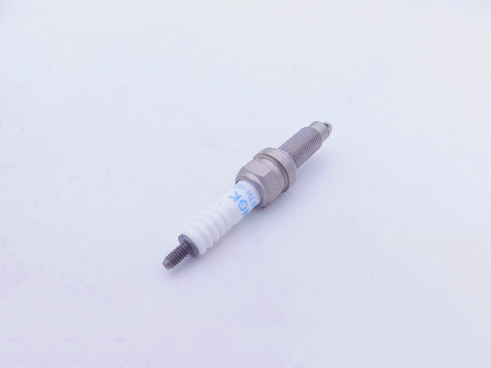 Honda OEM Part 31908-K31-901 SPARK PLUG (LMAR7H-9DS) (NGK) for sale ...