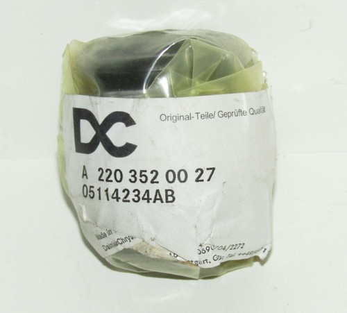 NEW GENUINE MERCEDES BENZ BUSHING OEM PART NO. A 2203520027 | eBay