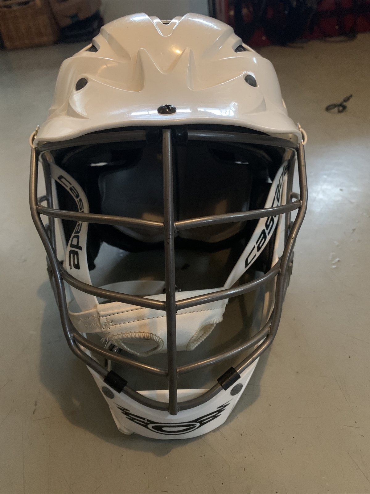Cascade CPV-R Lacrosse Helmet - White/White - S/M | eBay