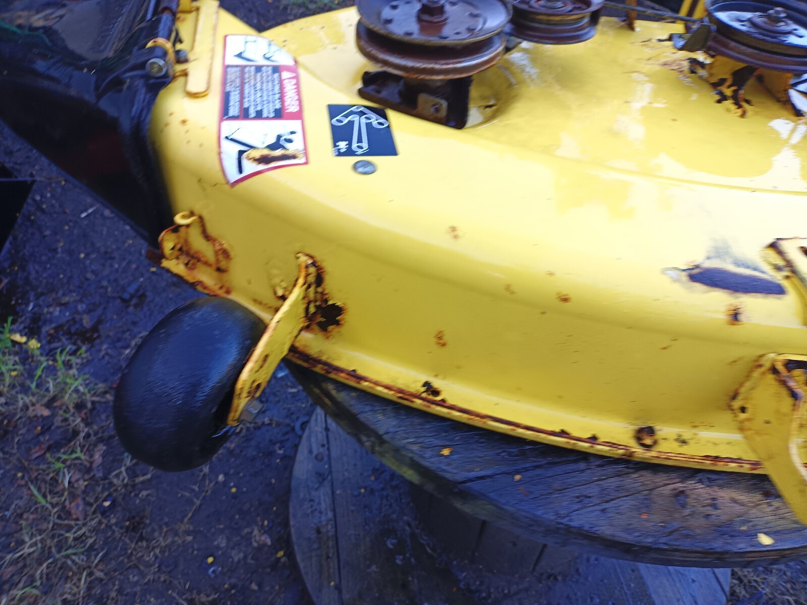 JOHN DEERE LT150 38" Mower Deck FOR PARTS OR REPAIR, PICKUP ONLY ...