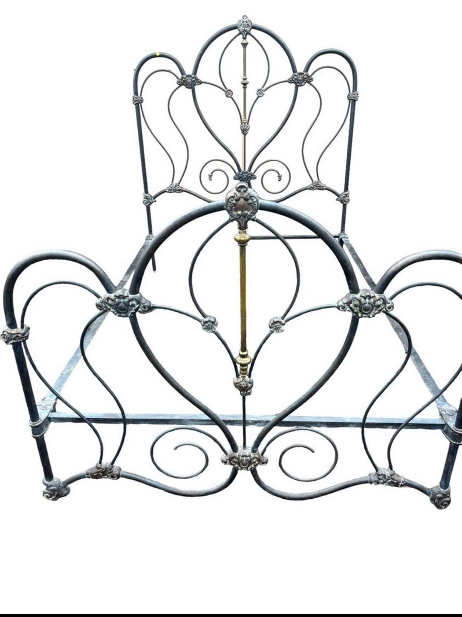 Antique Wrought Iron Beds