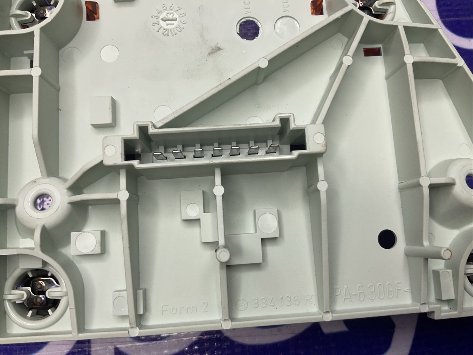 03-06 Mercedes W211 E-Class RH Side HALOGEN Taillight Bulb Holder ...