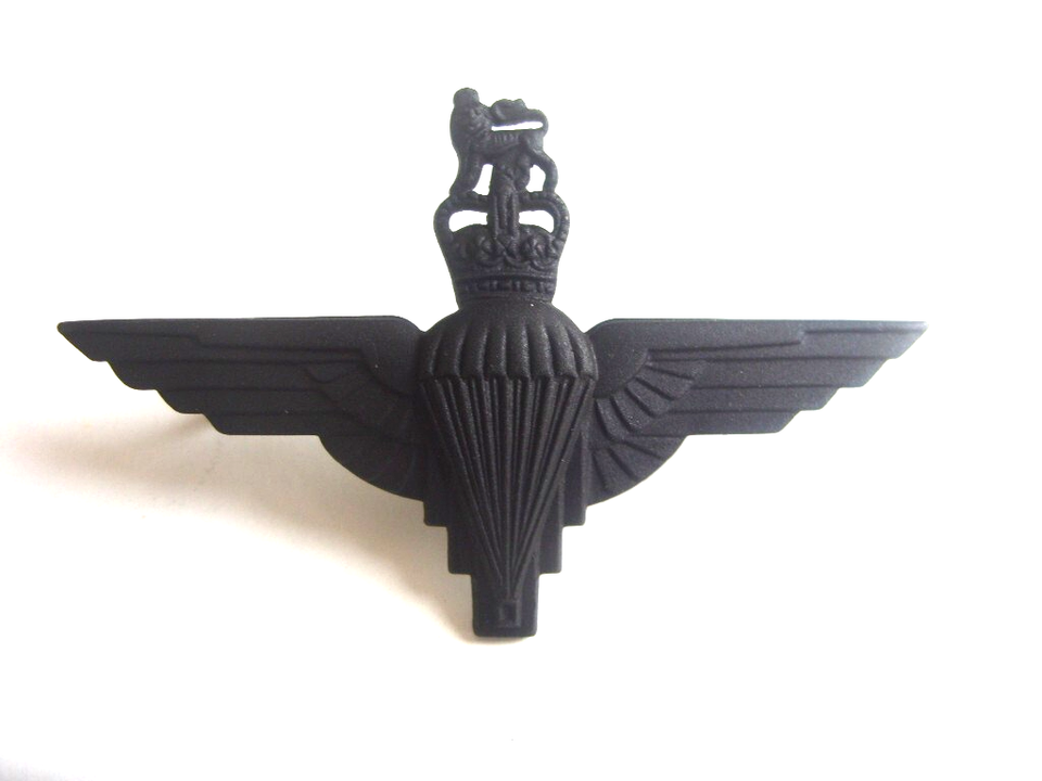 PARACHUTE REGIMENT QC BLACK CAP BADGE - BERET - SFSG PARAS AIRBORNE ...