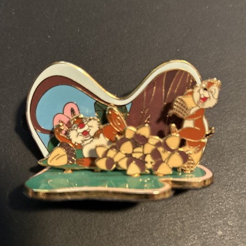 Disney Pin 52370 Japan Disney Mall Diorama 3D Chip Dale Acorns Le 200 ...
