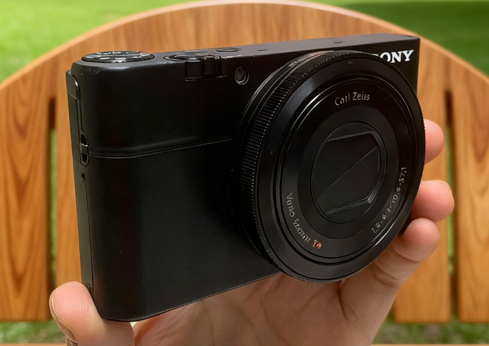 2025-Sony RX100 20.20 MP 3.6 x Compact Digital Camera w/ Charger&Card ...