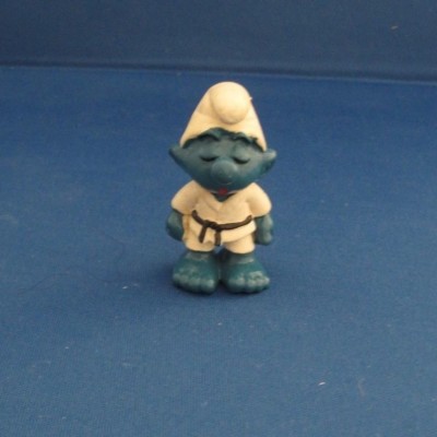 Smurfs 20134 Judo Smurf Kung Fu Karate Vintage Schleich Figure PVC 1981 ...