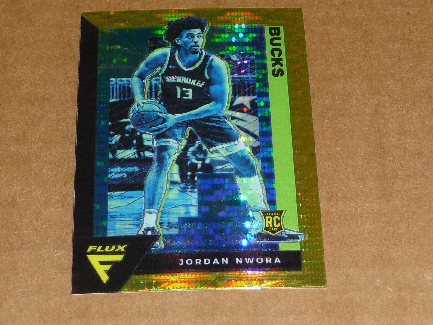 2020/21 Panini Flux TARGET GOLD PULSAR PRIZM JORDAN NWORA BUCKS M5074 ...