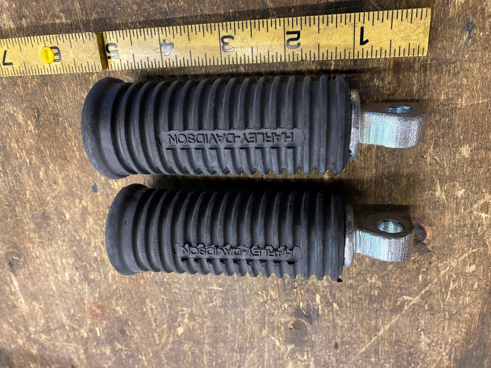 Harley OEM Large Footpegs Sportster 883 1200 Logo Factory Rubber Pegs ...