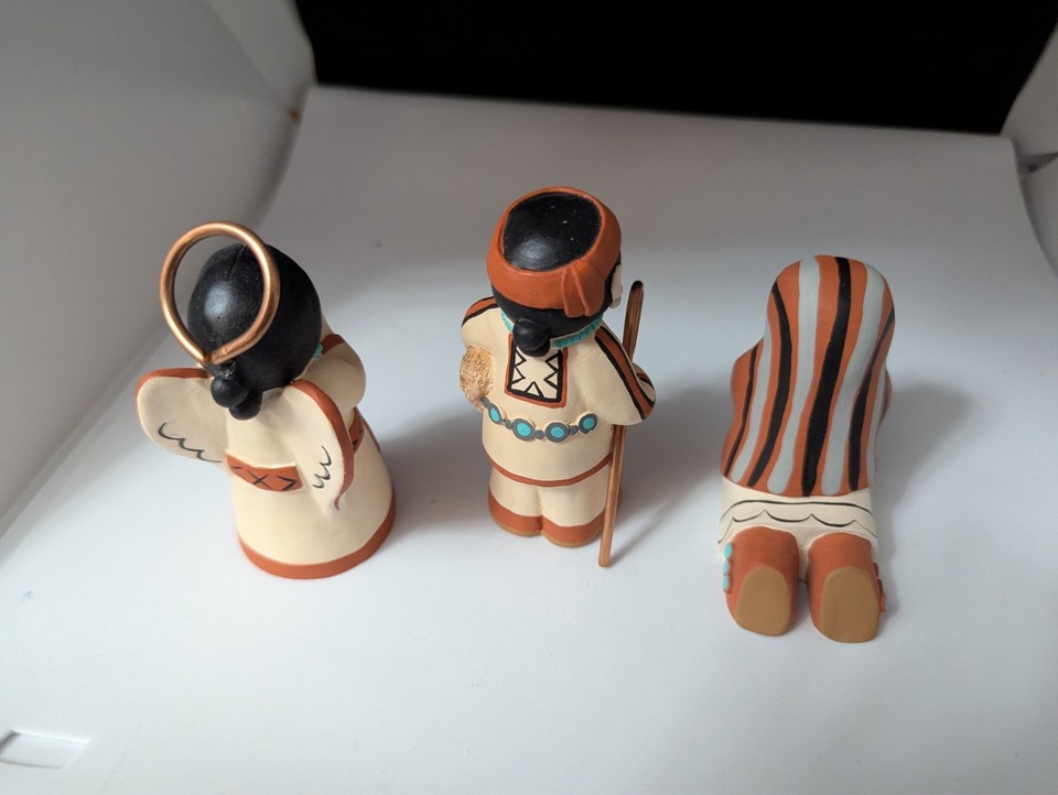 Cleo Teissedre Navajo/Pueblo Nativity Set 11 Pieces incl. kiva Signed ...
