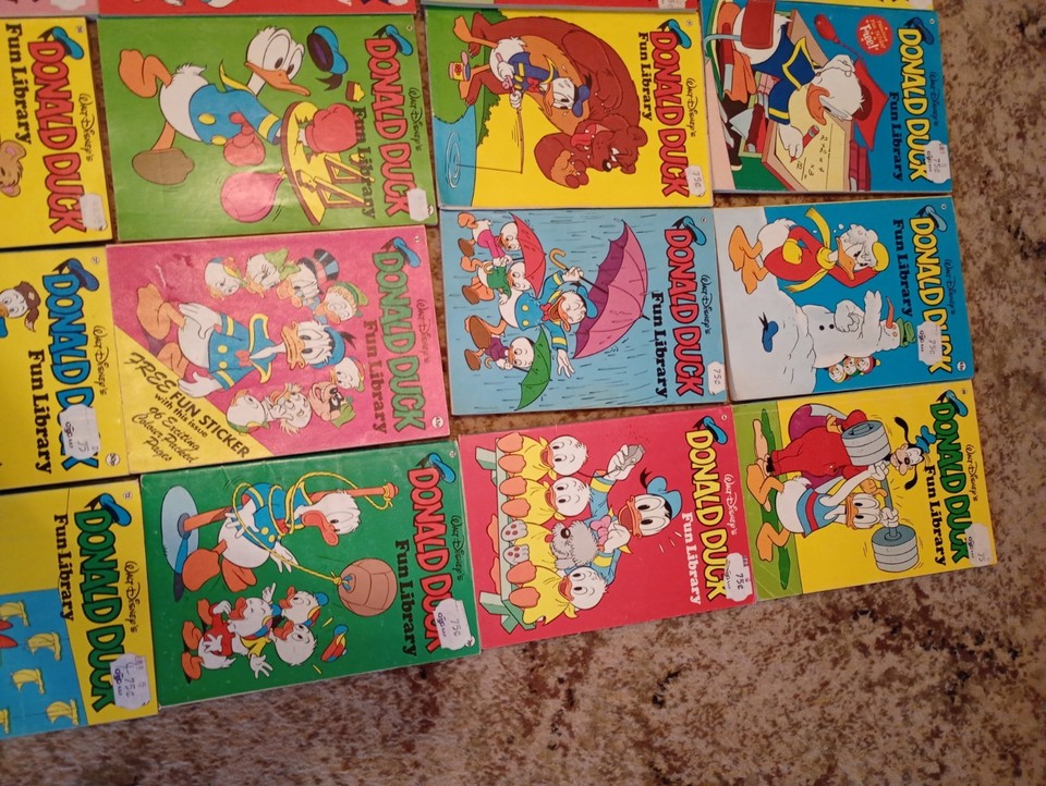 VINTAGE WALT DISNEY DONALD DUCK FUN LIBARY COMICS 21 IN TOTAL | eBay ...