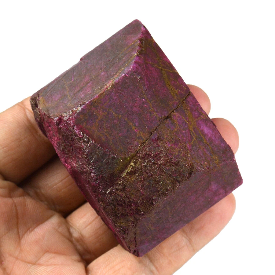 Red Beryl Emerald