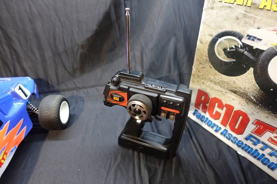 Team Associated AE RC10T3 RTR Vintage Ford Truck 1/10 & Original Box ...