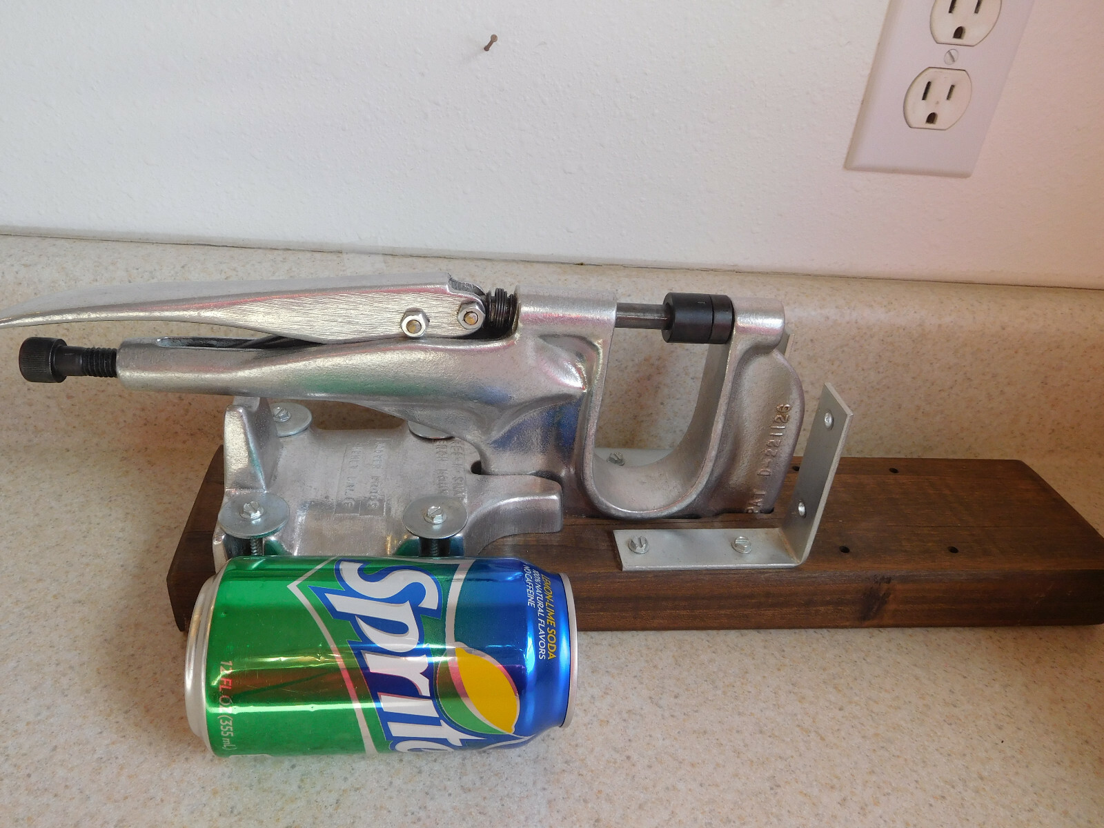 Hoover HEAVY DUTY GROMMET SETTER TOOL wood BENCH mount Large 12"x4 ...