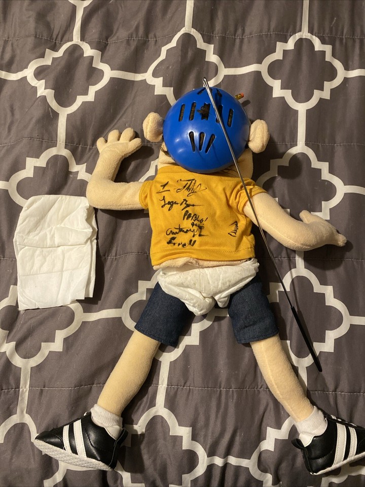 Super Mario Logan Merch Jeffy Puppet AUTOGRAPHED BY THE WHOLE SML TEAM ...