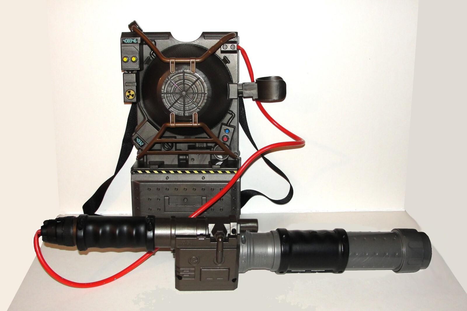 Mattel DRW72 Ghostbusters Electronic Proton Pack Projector for sale ...