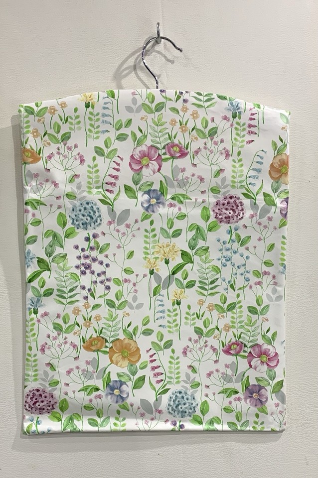Hand Made Oilcloth Peg / Hanging Storage Bag Zipped 12½" x 16" So ...