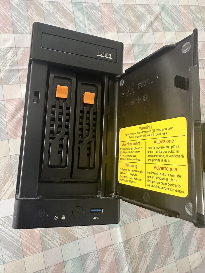 Seagate Business Storage 2-Bay NAS Model SRN02D 1BW5A1-570 - No Power ...