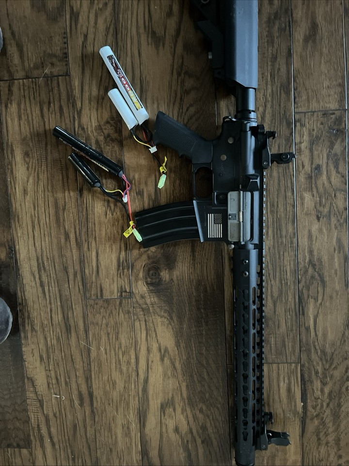 M4A1 Airsoft Rifle AEG With 2 Batteries Little Rusty But Works Fine | eBay